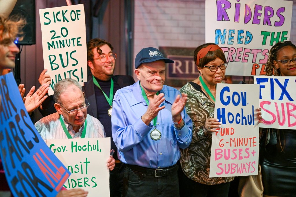 Gala Evergreen • Riders Alliance